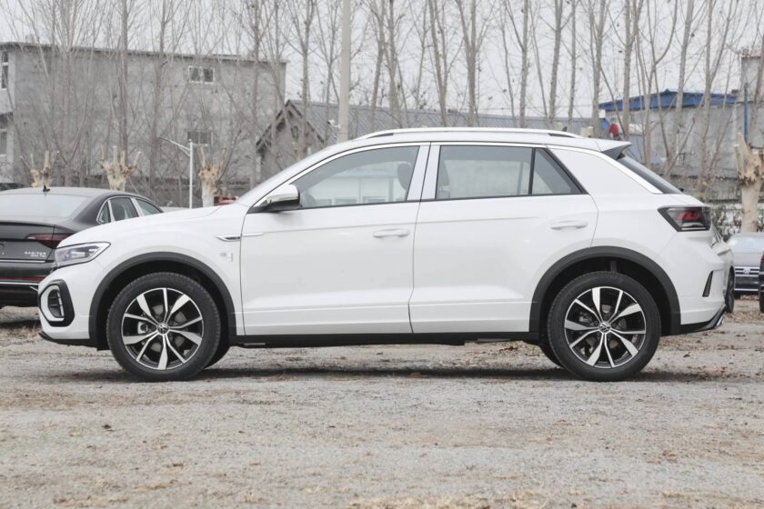 Volkswagens T-ROC Starlight 2025 (Full Option) - RMF